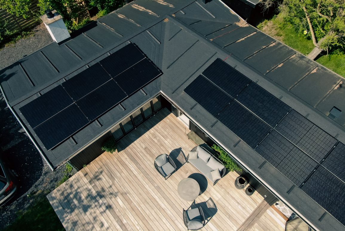 Solceller til sommerhus | Overvejer du et solcelleanlæg? ProSolar